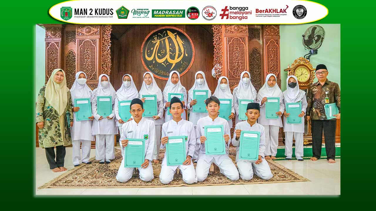 MAN 2 Kudus Menyelenggarakan Penyerahan Dana Sosial GNOTA - MAN 2 Kudus